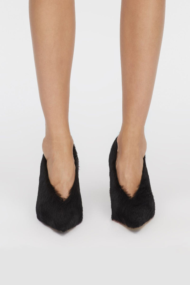 Rhys Pump in Black - CAMILLA AND MARC® C&M